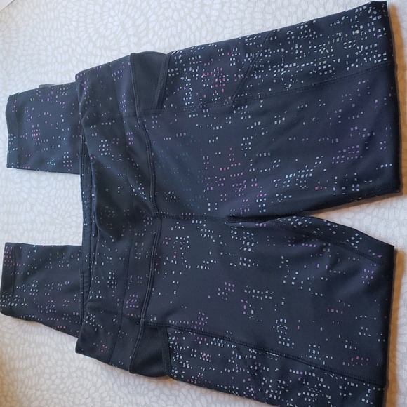 Athleta | Pants & Jumpsuits | Athleta Black Leggings Colorful Square ...